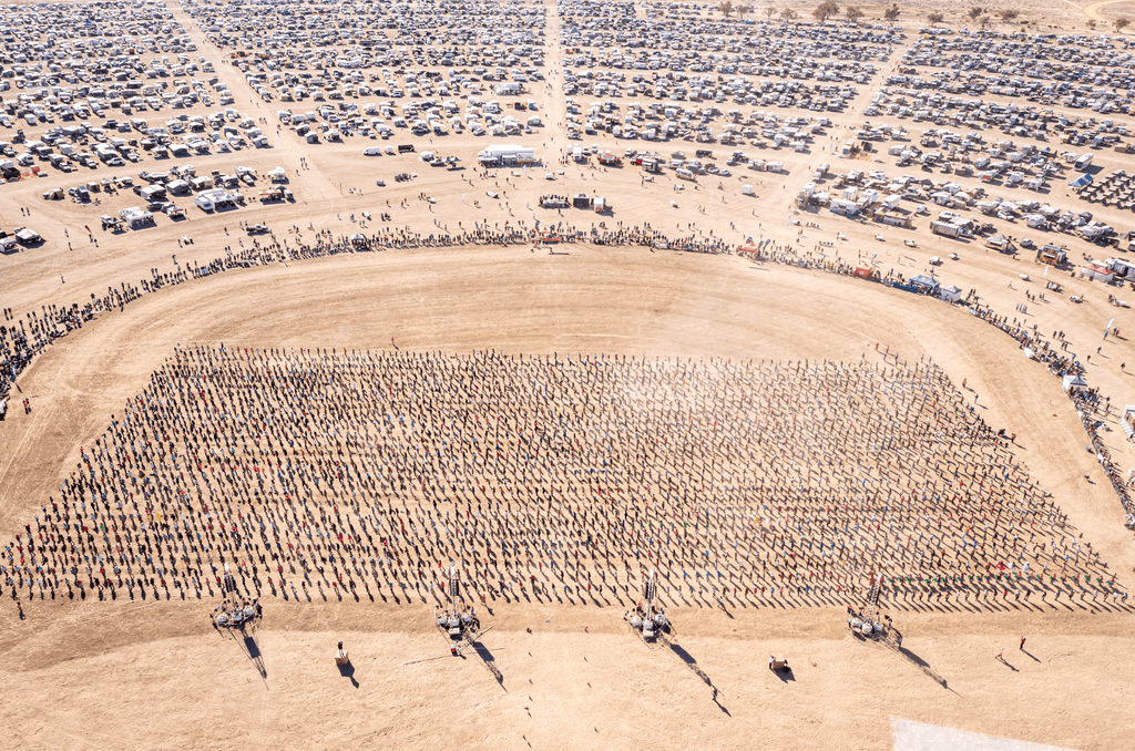 Big Red Bash Calls for Volunteers – Hema Maps Online Shop